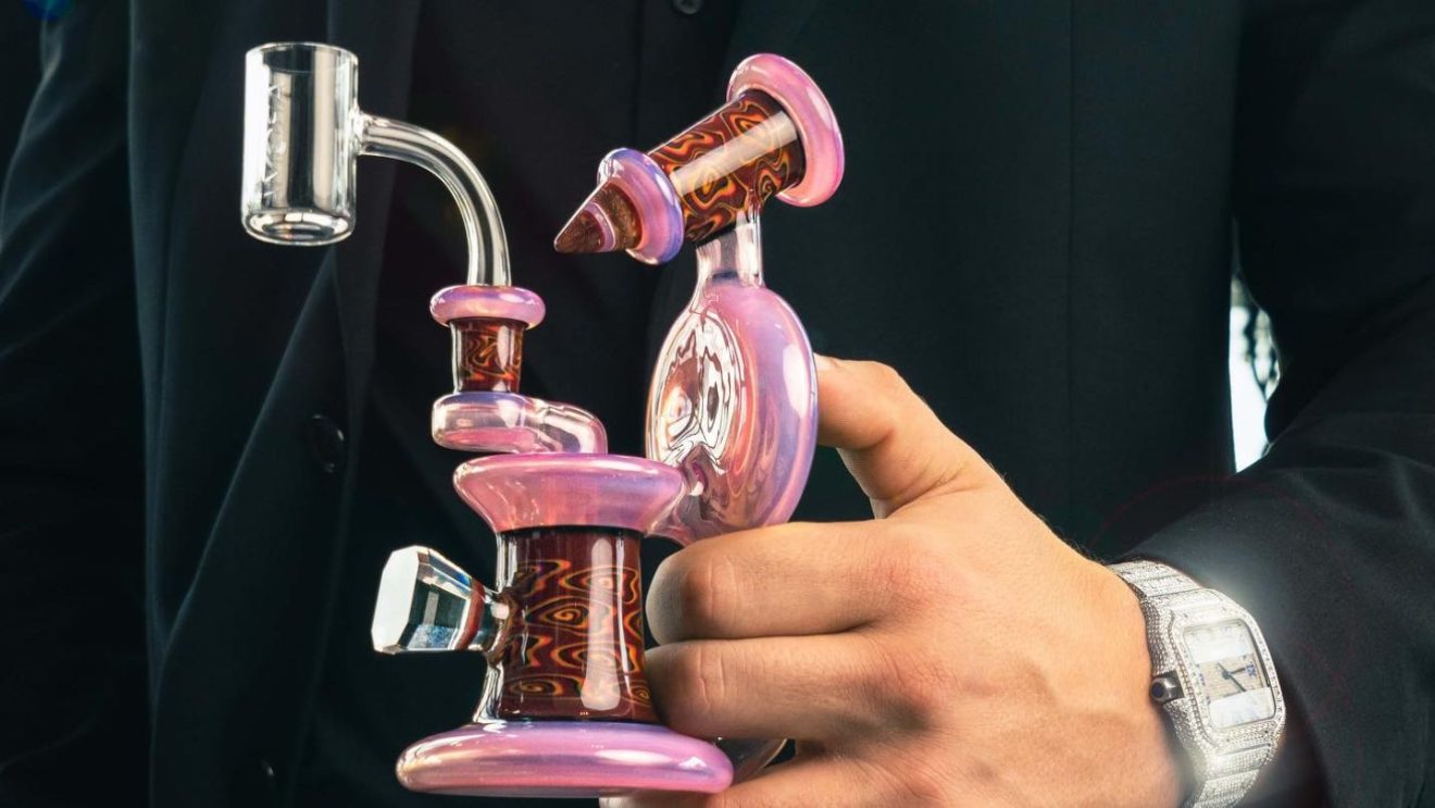 Dab Nail Vs. Banger: Which is Right For Your Needs?